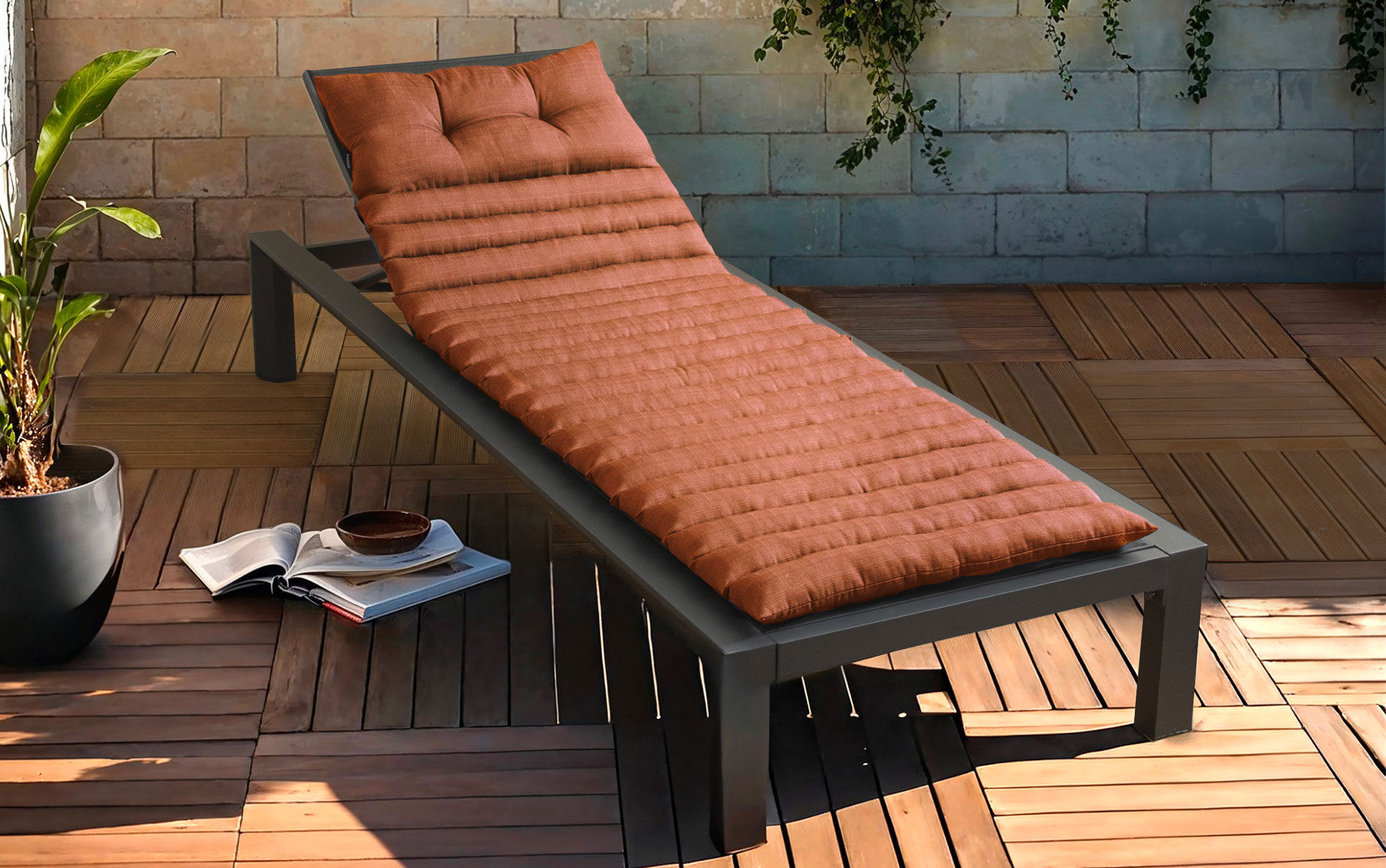 Transformez votre transat ou fauteuil de jardin avec des coussins